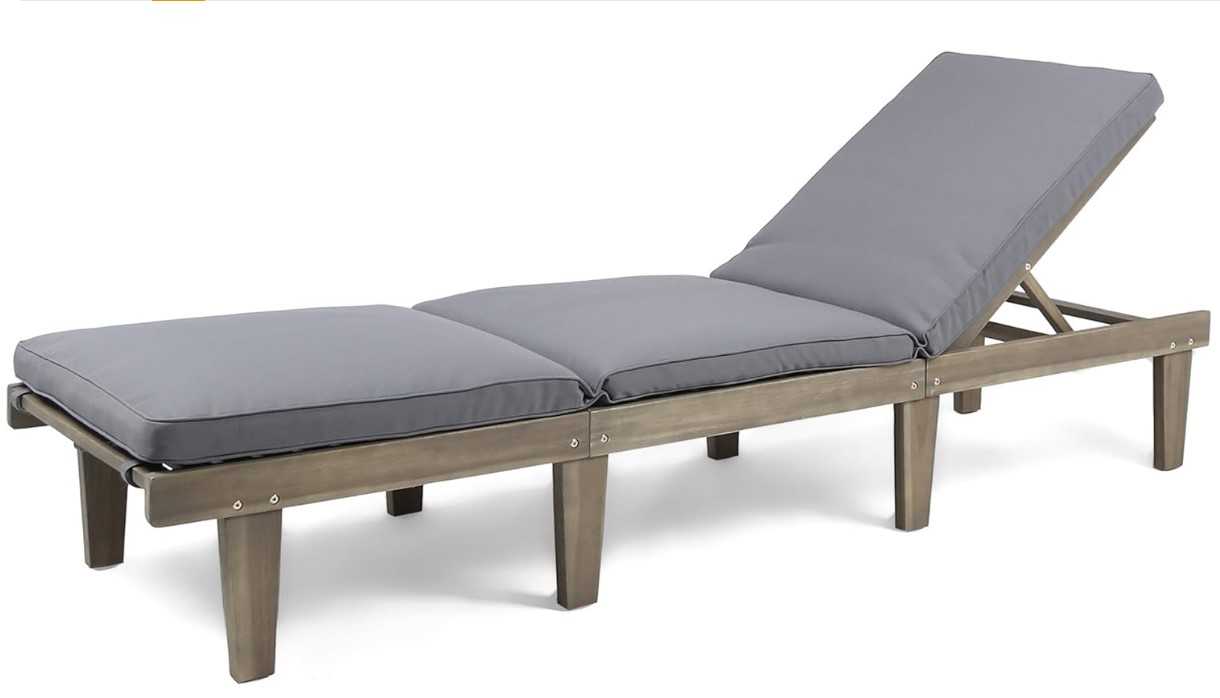 Explore The Best Antique Victorian Couches For Your Home